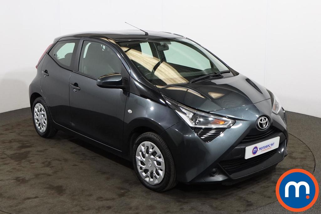 Used Toyota cars for sale in Birtley | Motorpoint